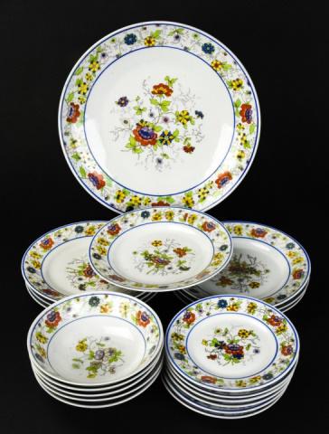 Otto Grunert Germany Porcelain Dinner Service. Hand