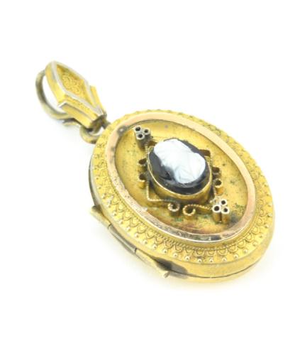 Antique 19th C Locket W Carved Agate Cameo
