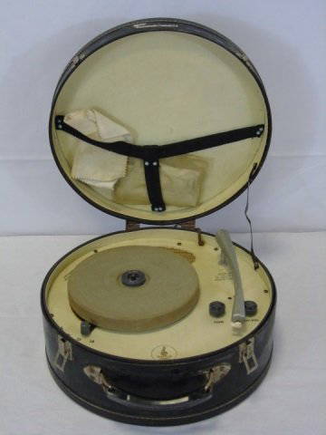 Vintage Emerson Record Player Phonograph In Case