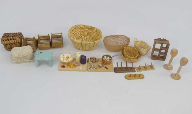 Contemporary Artisan Dollhouse Miniature Items