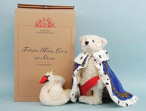3260: Steiff King Ludwig Teddy Bear with Swan