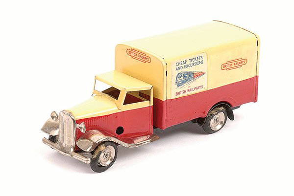 Triang Minic No.107m British Railways Van