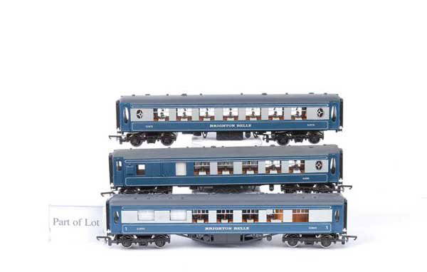 Wrenn Unboxed Blue/grey Pullman Coaches