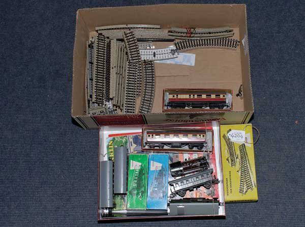 Ho Marklin 3 Rail Track And Rolling Stock