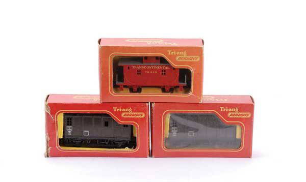 Triang A Trio Of Continental Style Brake Vans