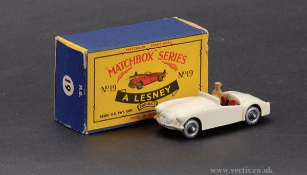 2688: Matchbox No.19b MGA Sports Car