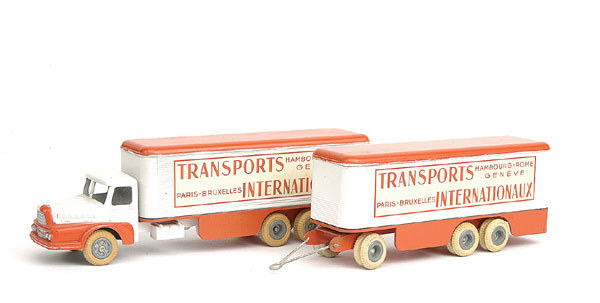 Jrd Tracteur Unic "transport Internationaux"