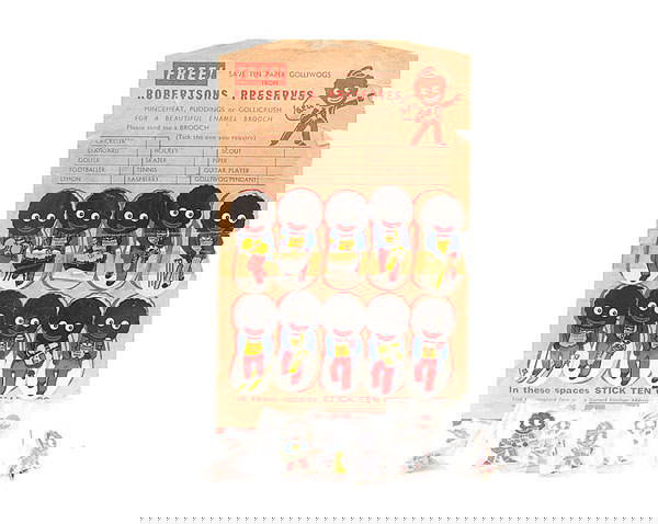 Set Of 10 Robertson's Golly Badges