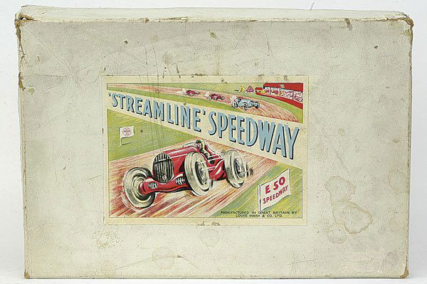979: Louis Marx - England - Streamline Speedway Set