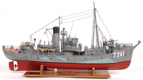Naval Trawler "hmt Sir Kay"