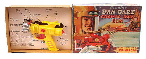 4702: Palitoy "Dan Dare" Cosmic Ray Gun