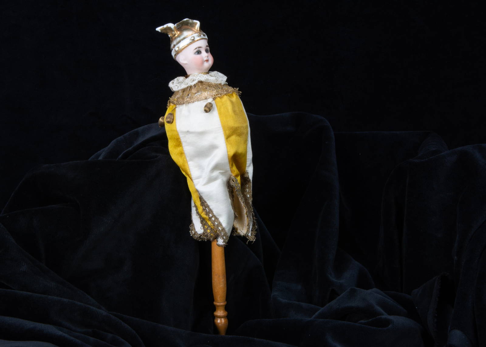 An Unusual Musical Marotte With Rare Moulded Winged Hat, Auction