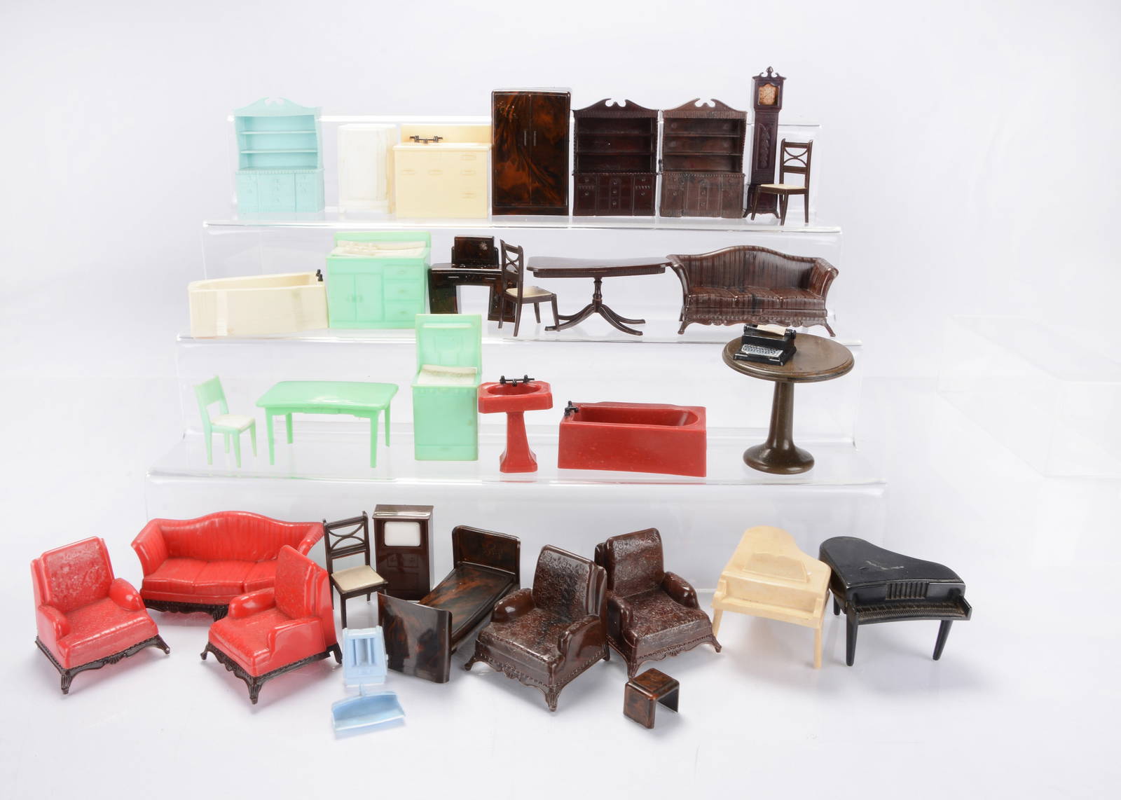 Various Bakelite And Plastic Dolls’ House Furniture, Auction