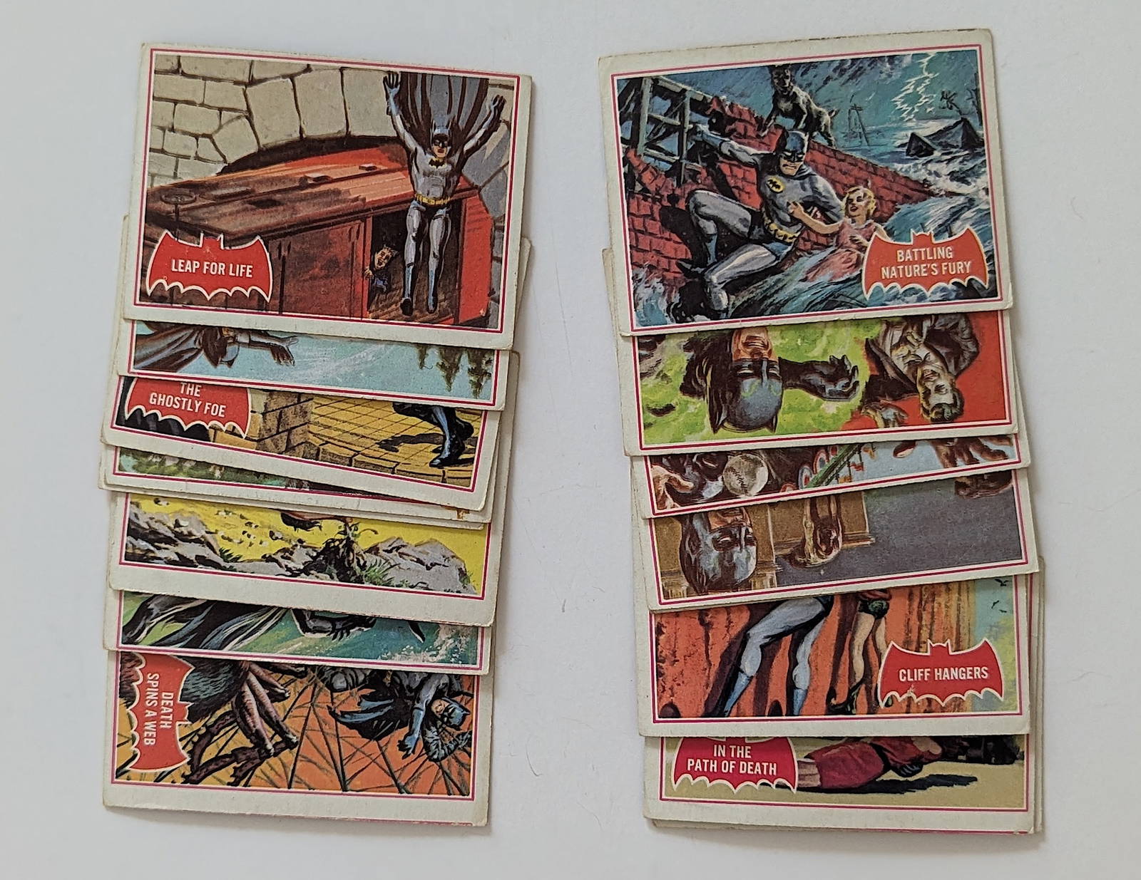 1966 Batman Red Bat Trade Cards Set 17 Unds Auction