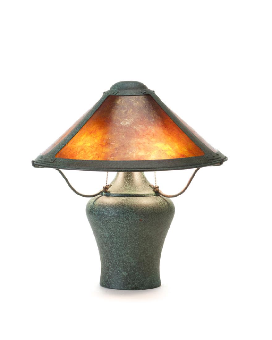 An Arts & Crafts-style mica table lamp, Mica Lamp Co.