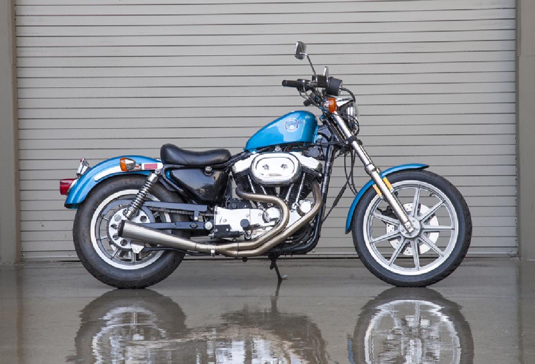 A 1990 Harley Davidson Sportster XLH883