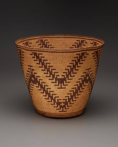 A Large Atsugewi Basket