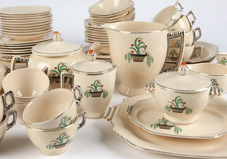 A Set Of Leigh Ware 'adelphia' Ceramic Dinnerware
