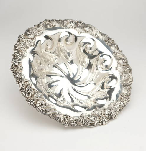 An American Sterling Silver Center Bowl