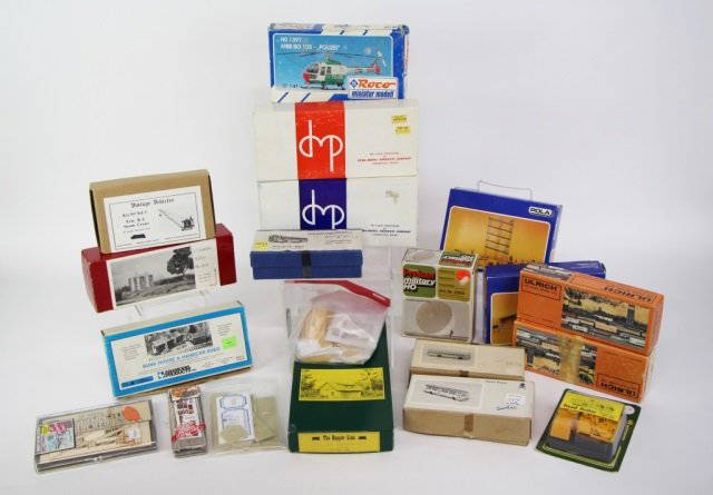 Collection Of Various Ho Scale Model Kits