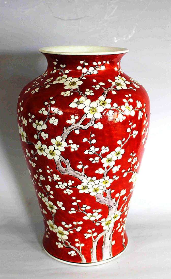 CHINESE RED GLAZED PORCELAIN VASE - Sep 21, 2014 | RB Gallery in CA