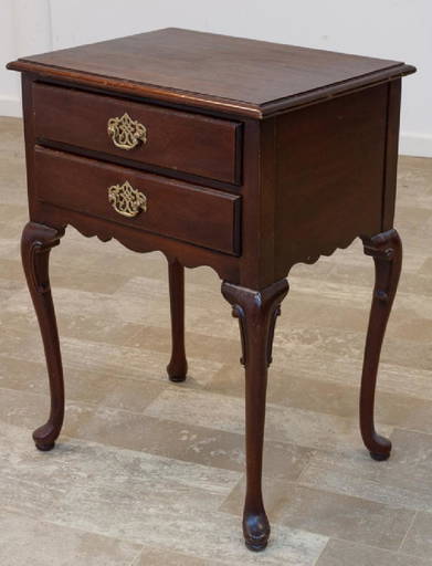 Queen Anne Style End Table