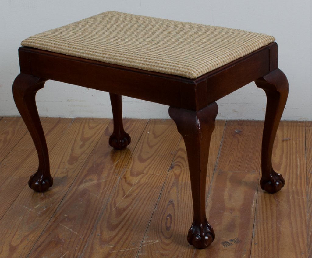 Kindel Claw Foot Bench