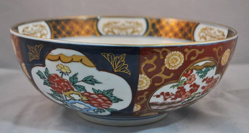 Large Mid Century Hand Painted Gold Imari Bowl
