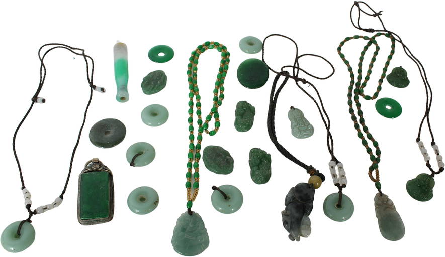(23) Pieces Chinese Green Stone Jewelry (#1342) on Jan 08, 2023 ...