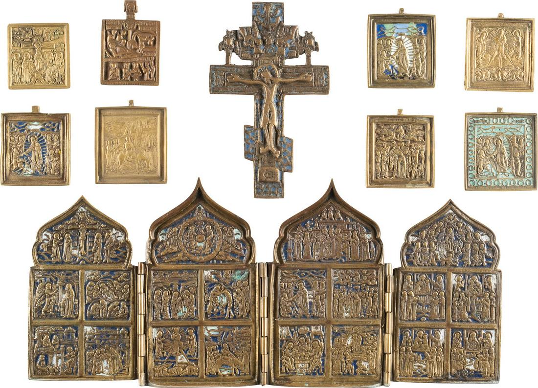 EINE SIGNIERTE BRONZE-IKONE MIT DER HÃ–LLENFAHRT CHRISTI, EIN KRUZIFIX, EIN TETRAPTYCHON UND ...