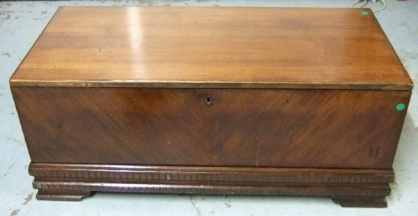 Cedar Chest By Roos Chests 16h X 16 1/2 X 38w