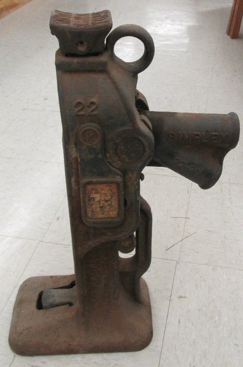 Vintage Simplex #22 Railroad 10 Ton Jack, Weighs 62 Lbs