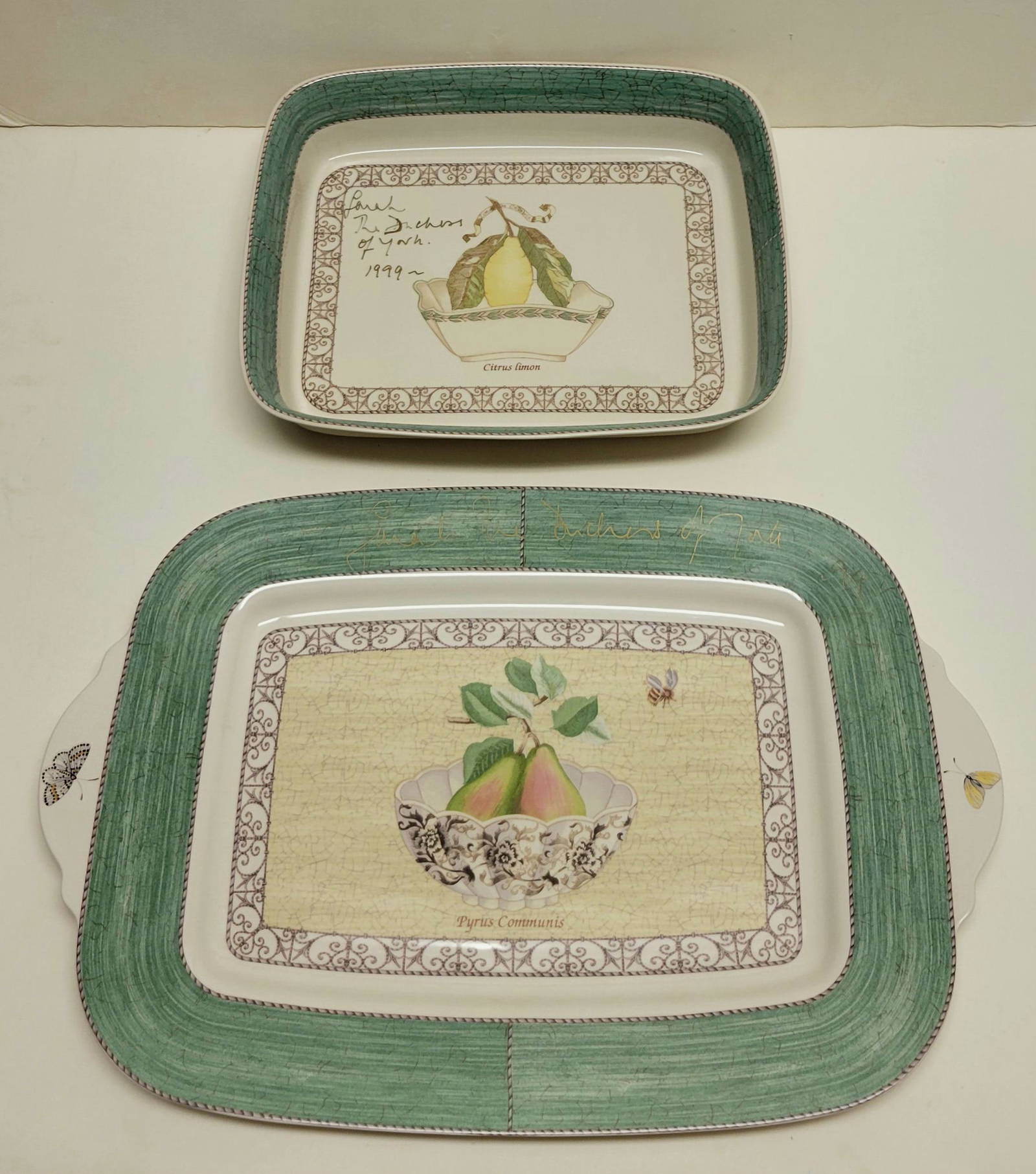 Two Wedgwood Autographed Sarah Duchess Of York 1999 Queens Ware Serving ...