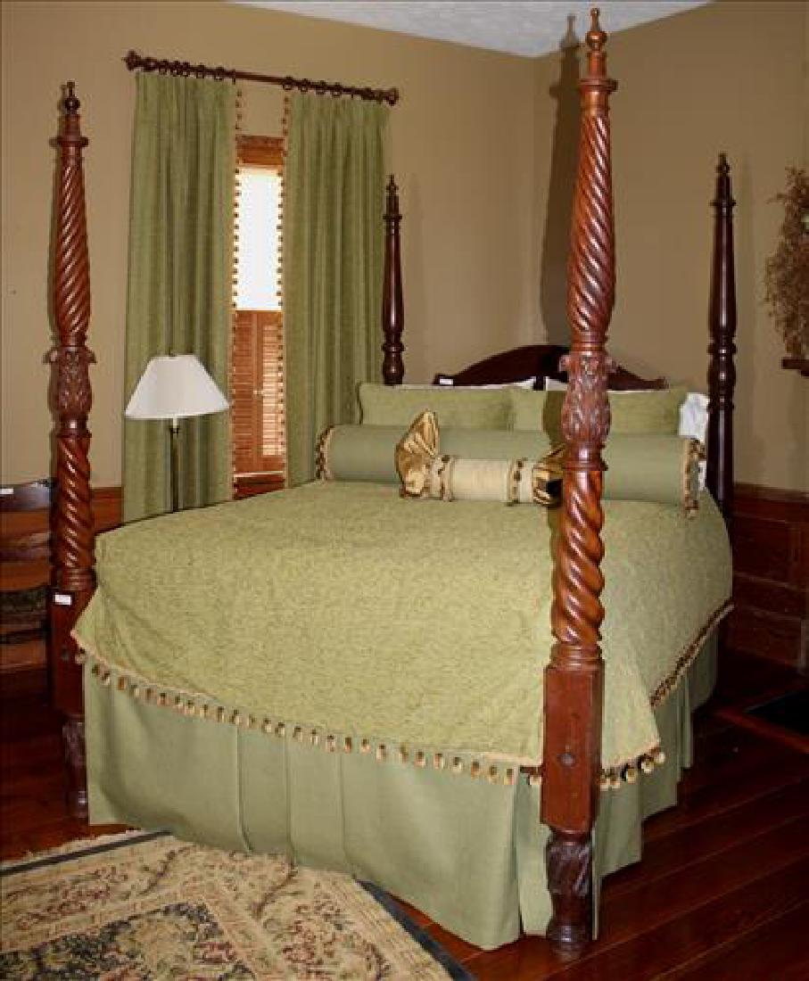 Contemporary 4 Poster Bed With Twisted Post