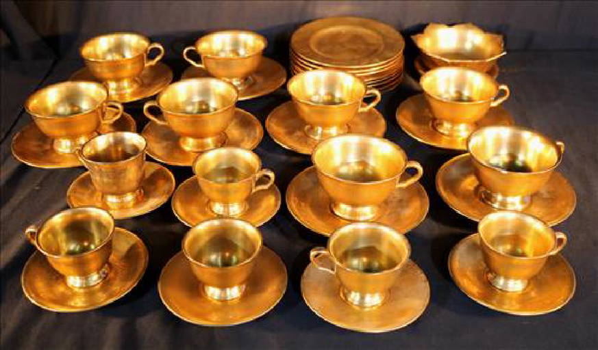 36 Pieces Of Gold Pickard China