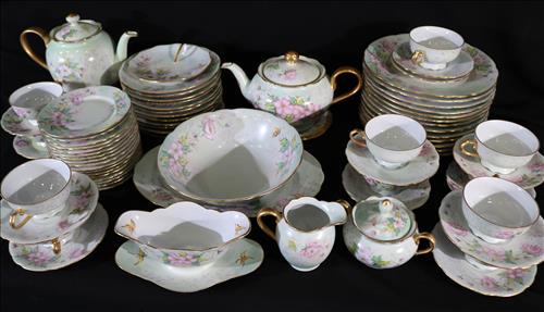 67 pieces of hand painted china, Apple blossom pattern - Mar 11, 2023 ...