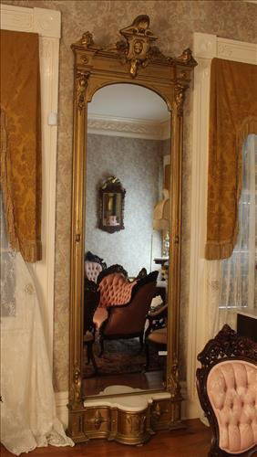 Gold Victorian Pier Mirror, Original To Lauri Mundi