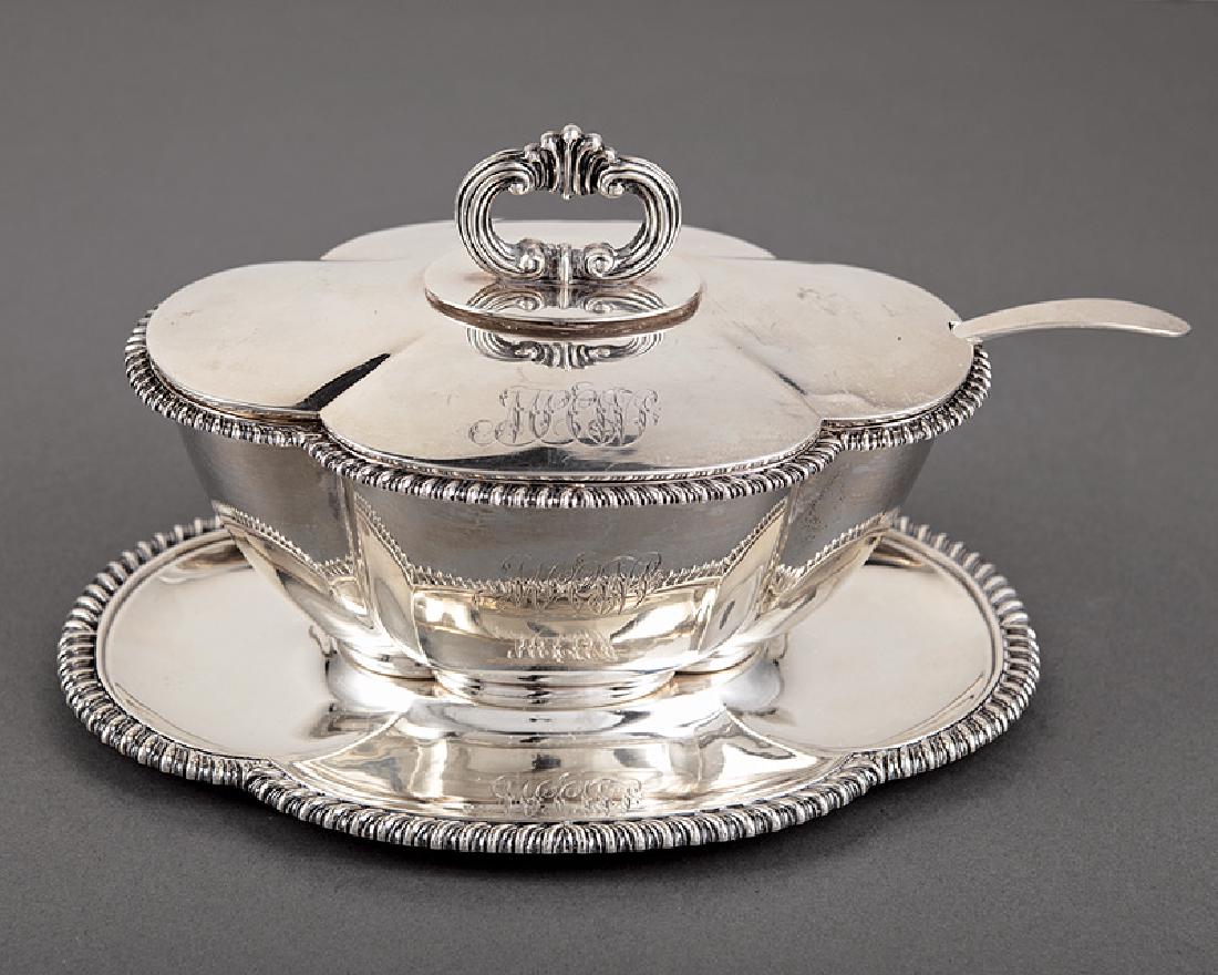 John Tapley Sterling Silver Covered Sauce Tureen - Apr 13, 2019 | Neal ...