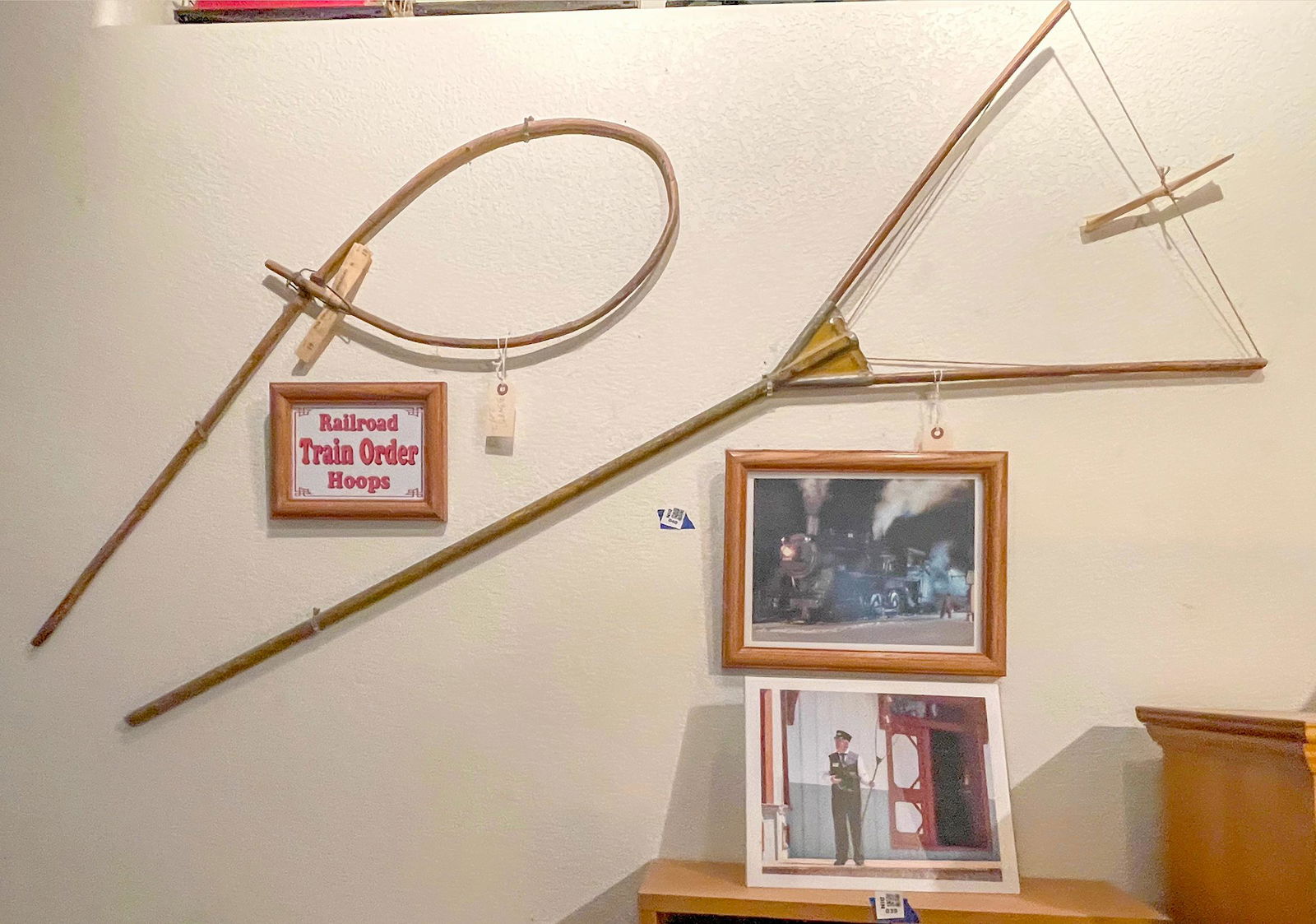 Railroad Train Order Hoop And Fork [133485]