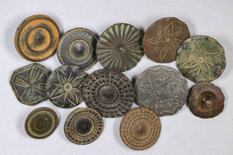 Roman And Medieval Buttons [126136]
