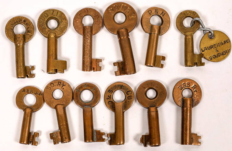 Railroad Lock Keys (12), Multiple North & South