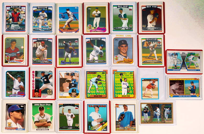 Pitchers & Catchers Topps Baseball Cards [129792]