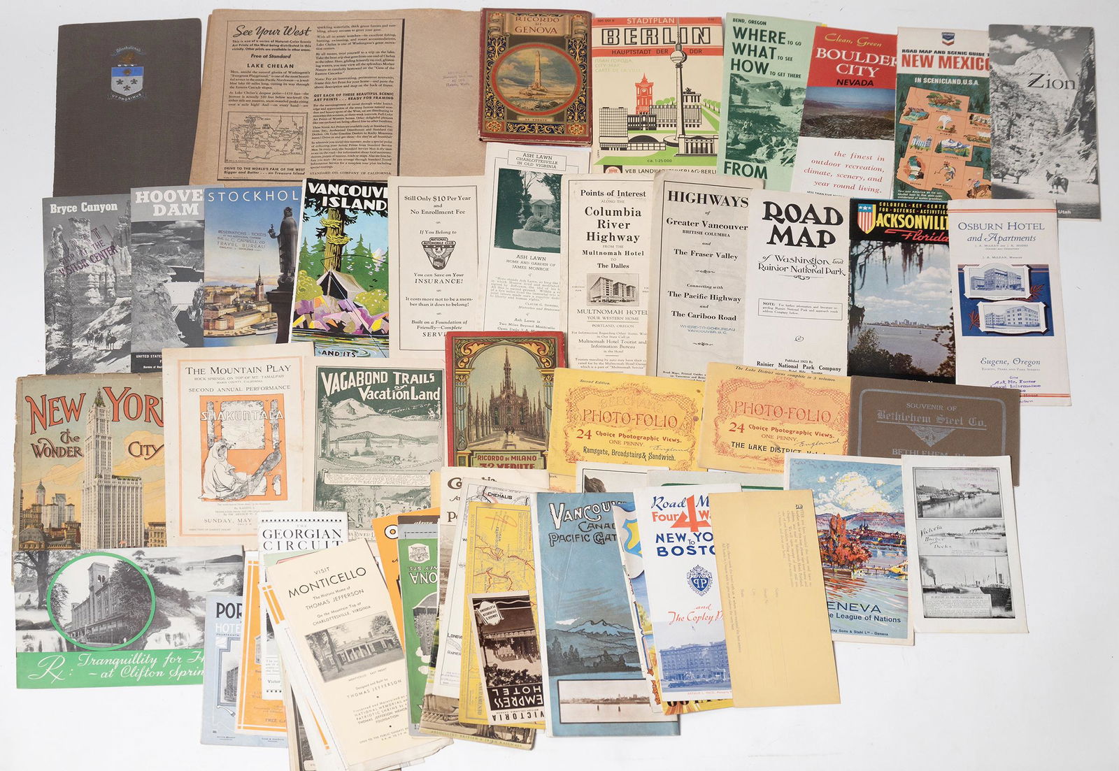 Tourist Pamphlets And Map Group [154561]