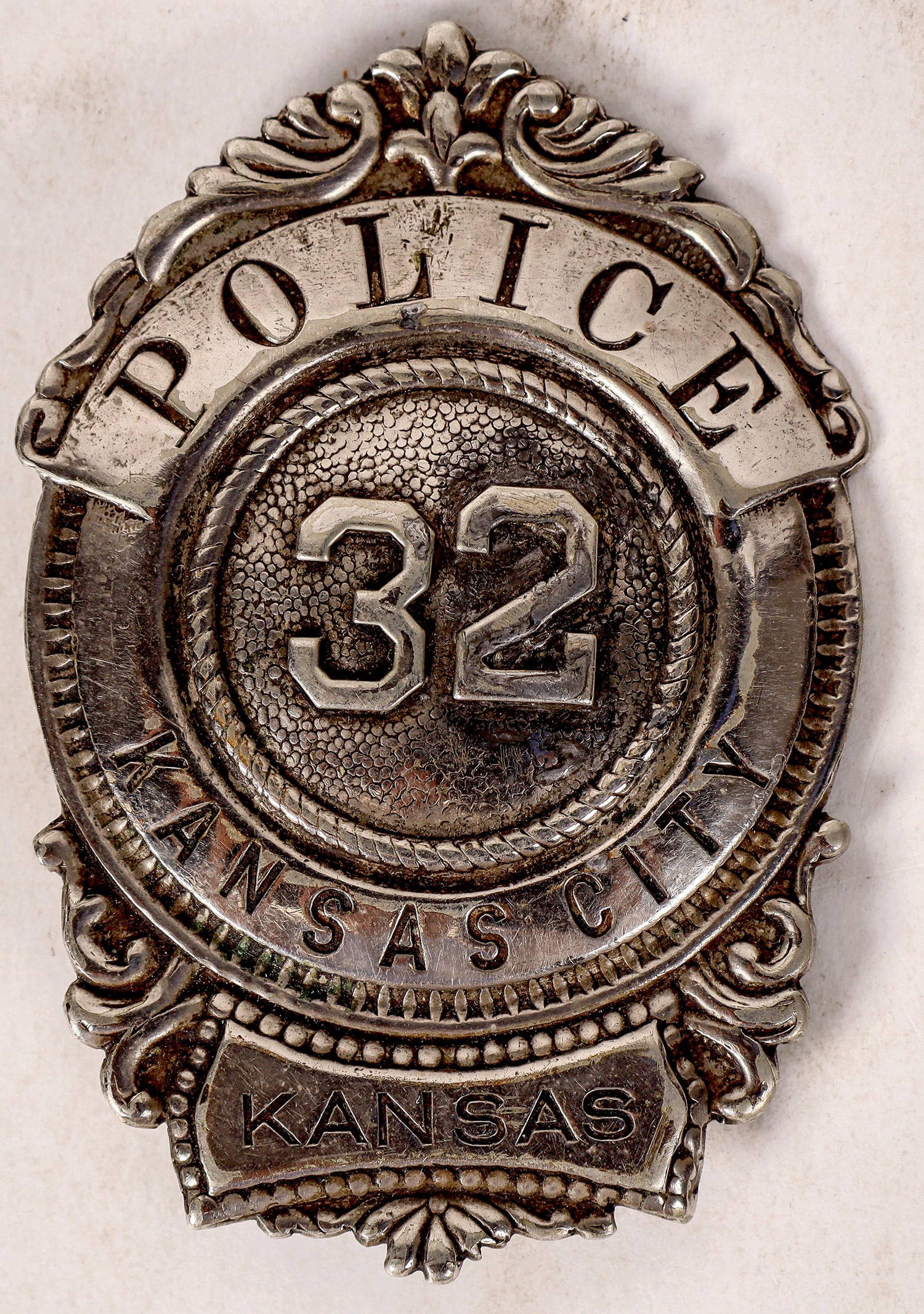 Vintage Kansas City Police Badge [173763] Auction