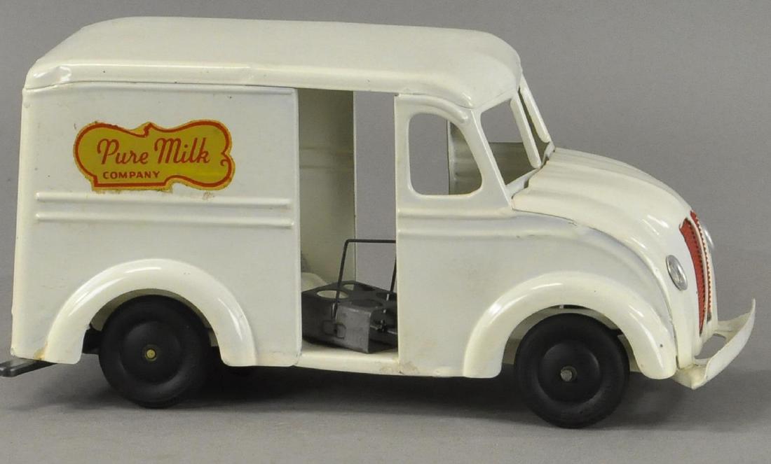 KEYSTONE PURE MILK TRUCK