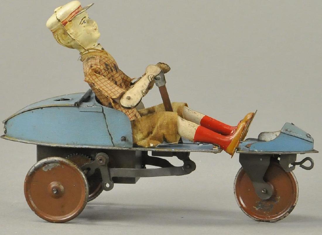 VICTOR BONNET SKIFF BOY IN GO CART