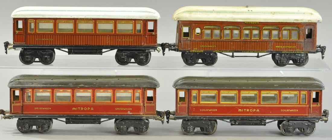 PRE-WAR MARKLIN PASSENGER CARS