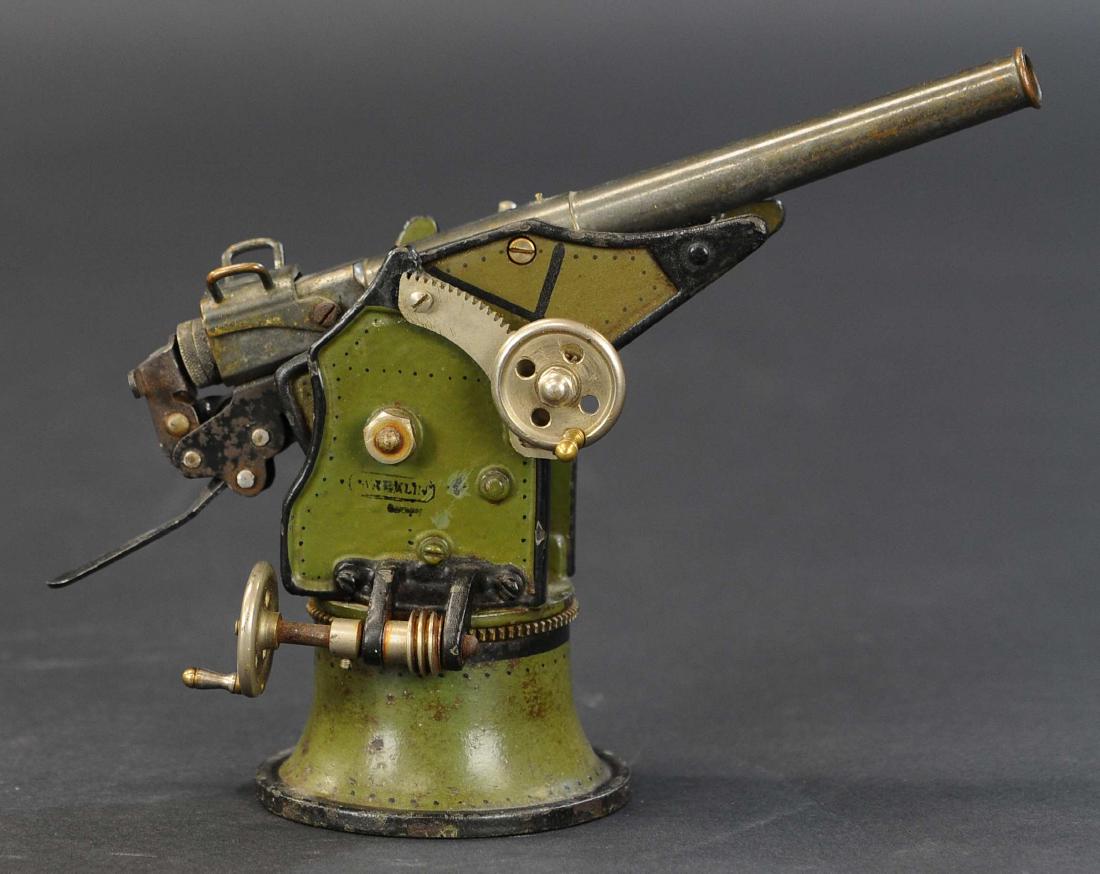 LARGE MARKLIN ANTI-AIRCRAFT GUN - Mar 10, 2019 | Bertoia Auctions in NJ