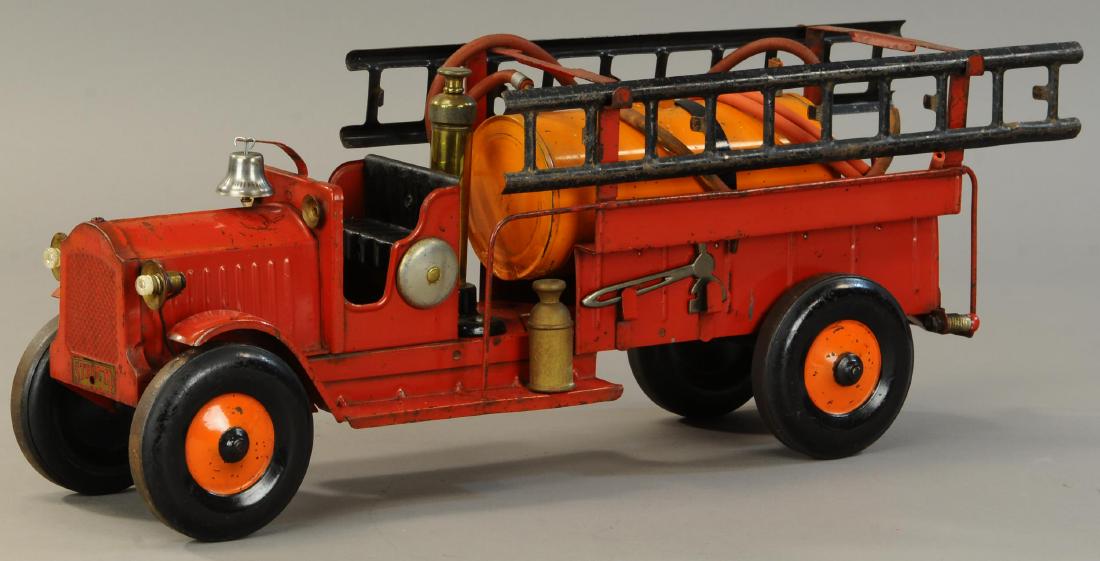 STRUCTO CHEMICAL PUMP LADDER TRUCK