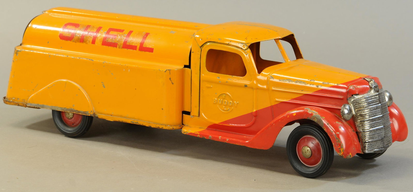 BUDDY L SHELL OIL TRUCK - Mar 05, 2020 | Bertoia Auctions in NJ